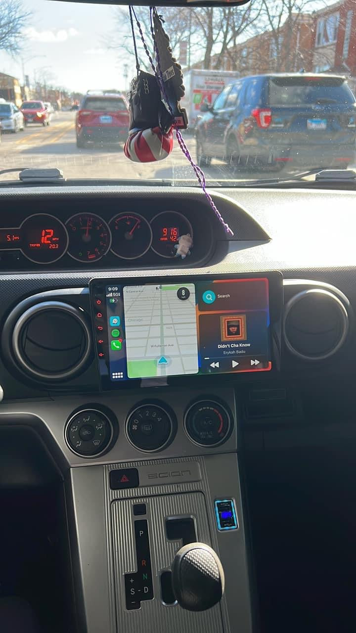 QLED 9" Scion XB Android 11 w/ wireless apple CarPlay and android auto