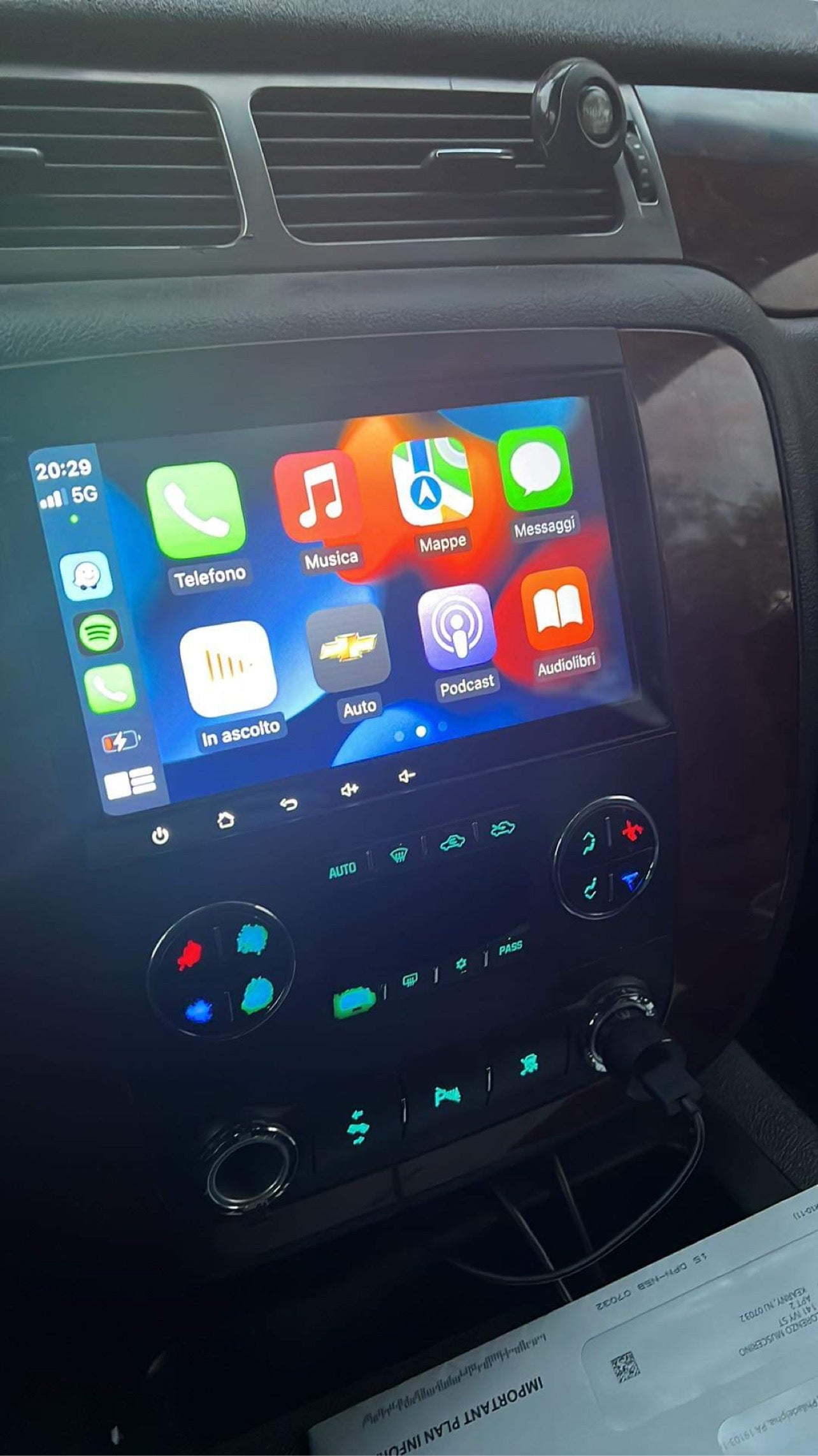 8" Chevrolet/GMC Android 12 Plug and play octa core with apple carplay